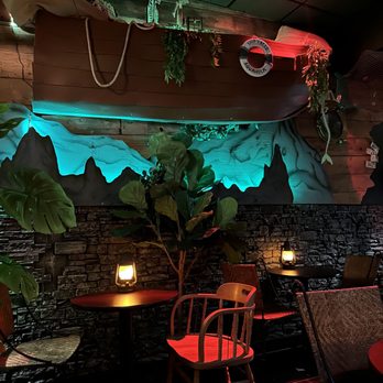 BOO LOO LOUNGE - Updated July 2025 - 48 Photos & 40 Reviews - 2 Orinda ...