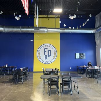 FULL DISTANCE BREWING - Updated October 2025 - 55 Photos & 31 Reviews ...