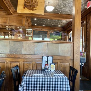 GLENDALE TRACKSIDE PUB - Updated December 2025 - 29 Photos & 14 Reviews ...