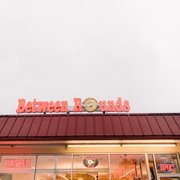 BETWEEN ROUNDS BAGEL DELI & BAKERY - 98 Photos & 72 Reviews - 243 ...