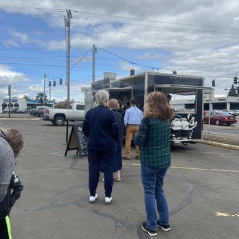 LOCALS DONUTS - Updated July 2025 - 26 Photos & 19 Reviews - 2272 ...