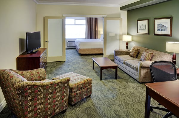 CHATEAU NOVA HOTEL - YELLOWHEAD - Updated December 2025 - 11 Photos ...