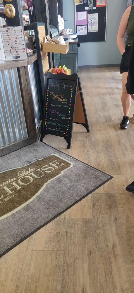 SMITH MOUNTAIN LAKE COFFEE HOUSE - Updated August 2025 - 14807 Moneta ...