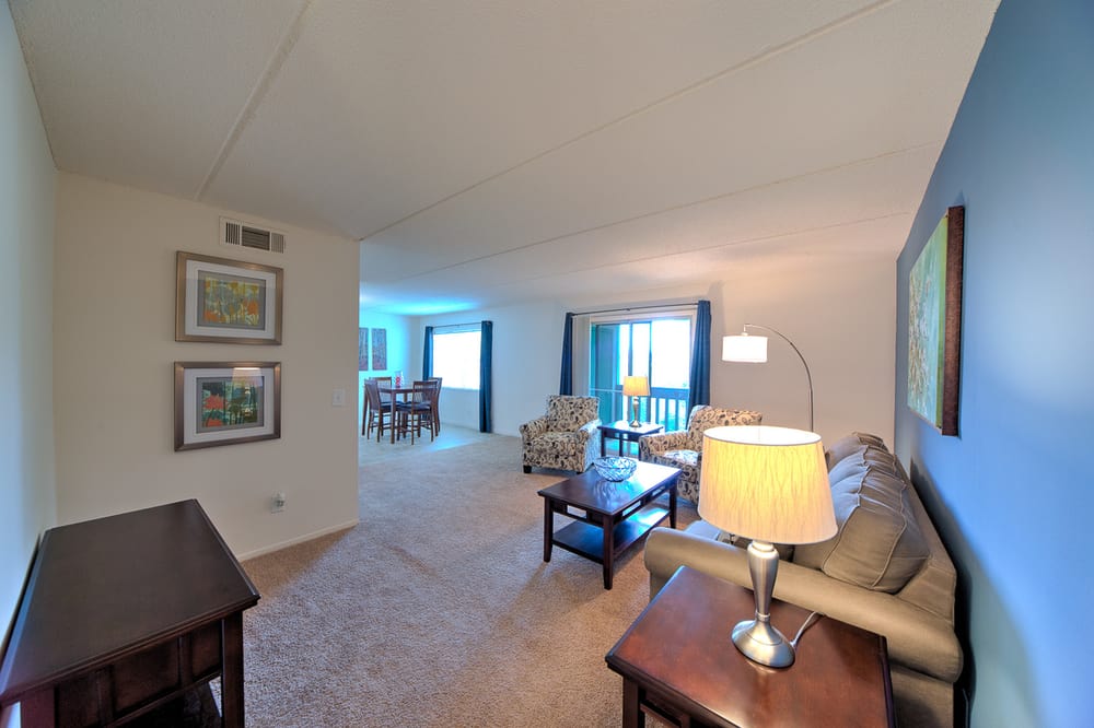 AZALEA RIDGE APARTMENT - 10 Photos - 8151 Alderman Rd, Jacksonville, FL ...