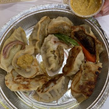 EVEREST CURRY AND MOMO HOUSE - Updated March 2025 - 97 Photos & 30 ...