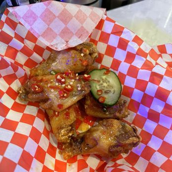 FLAPPY’S WINGS AND BAR - Updated July 2024 - 124 Photos & 62 Reviews ...