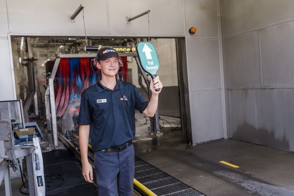 CREW CARWASH - Updated December 2025 - 28 Photos & 13 Reviews - 1405 ...