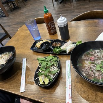 OMG PHO - Updated June 2025 - 61 Photos & 25 Reviews - 3556 Market Pl W ...