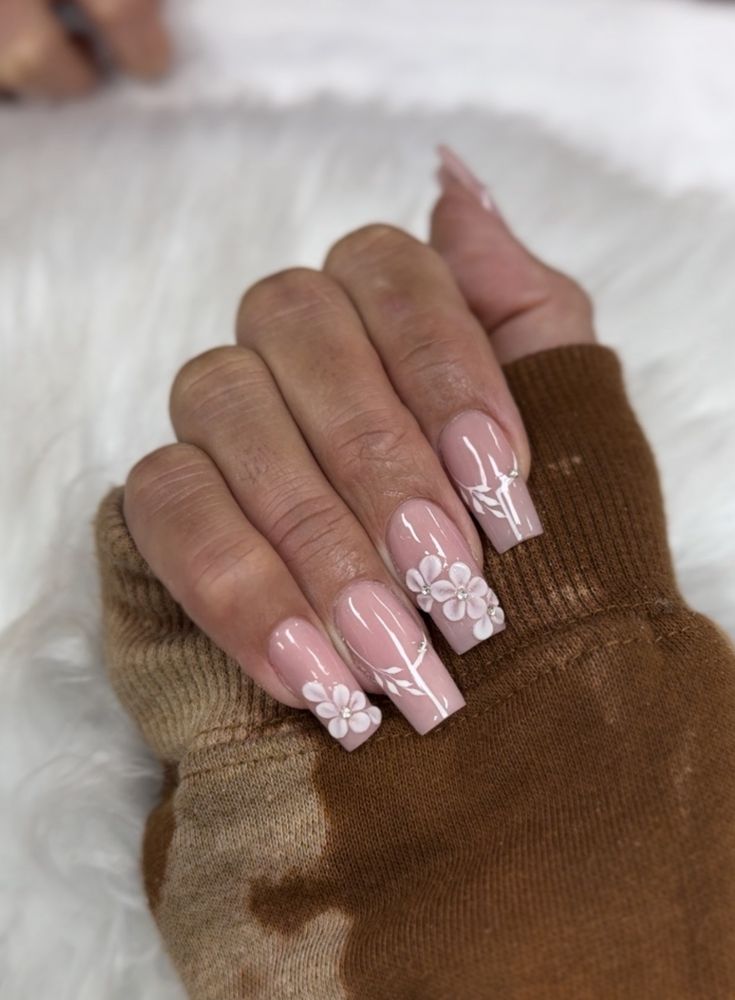 HIGH FIVE NAILS - Updated January 2026 - 19 Photos - 105-2100 Whatcom ...