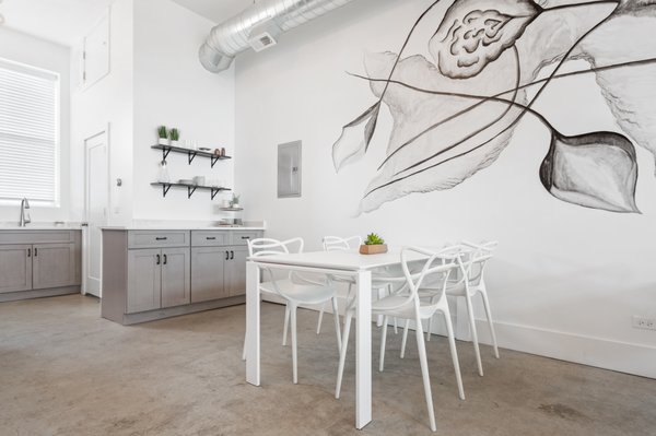 NALA - Updated April 2025 - 37 Photos - 3356 N Karlov Ave, Chicago ...