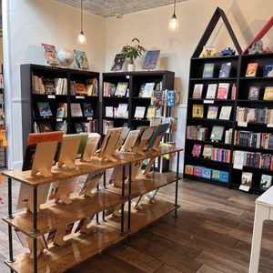 PHOENIX BOOKS - Updated May 2025 - 47 Photos & 120 Reviews - 990 ...