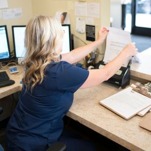 CURTISS W COMBS, MD - Updated December 2025 - 88 Reviews - 31720 ...