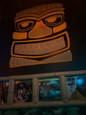 TARANTULA TIKI LOUNGE - 74 Photos & 55 Reviews - Cocktail Bars - 117 S ...
