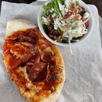 FEDERAL PIZZA - Updated May 2025 - 1350 Photos & 1701 Reviews - 5210 N ...