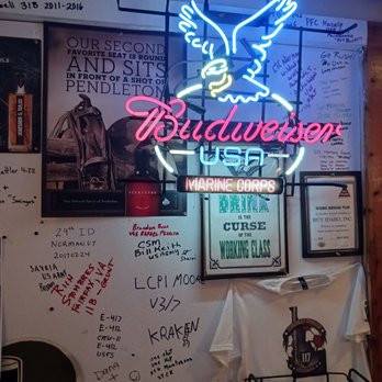 DOUBLE TAP PUB - Updated July 2025 - 83 Photos & 109 Reviews - 409 S ...