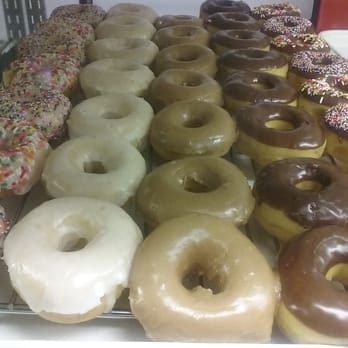 DONUT PALACE - Updated January 2026 - 33 Photos - 5651 Hwy 25, Flowood ...
