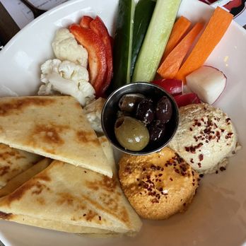 RED COW WAYZATA - Updated November 2024 - 31 Photos & 45 Reviews - 881 ...