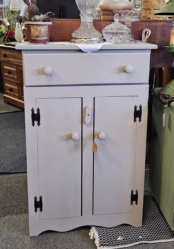 SIMPLY VINTAGE - Updated October 2025 - 1946 White Mountain Hwy, North ...