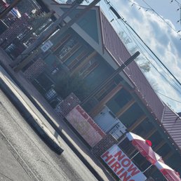 RIVERSHACK - Updated July 2025 - 32 Photos & 19 Reviews - 401 Williams ...