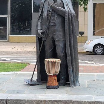 JAMES BROWN STATUE - Updated September 2025 - 42 Photos & 11 Reviews ...