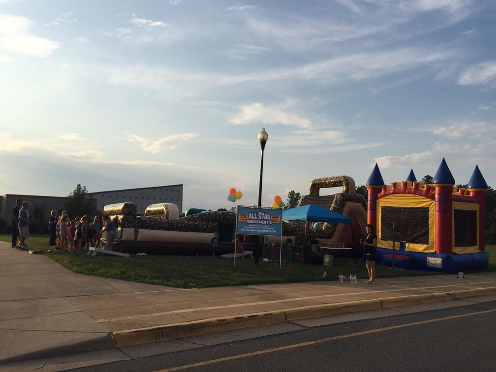 ALL STAR AMUSEMENTS - 24 Photos - Stafford, Virginia - Bounce House ...