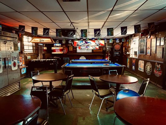 TINY TAP TAVERN - Updated November 2025 - 49 Photos & 67 Reviews - 2105 ...