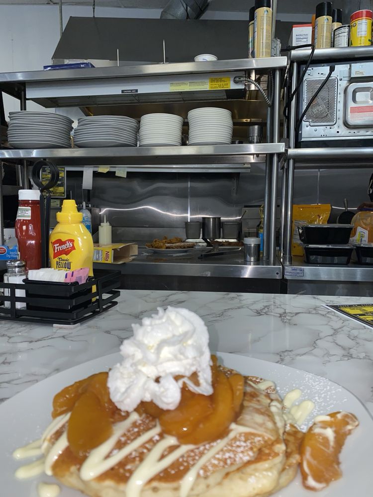 TWISTED GRIDDLE - 18 Photos & 11 Reviews - 757 Robeson St, Fall River ...