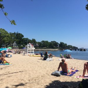 PEAR TREE POINT BEACH - 90 Pear Tree Point Rd, Darien, Connecticut ...
