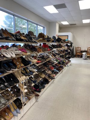 GOODWILL INDUSTRIES OF EASTERN NC - 11 Photos & 21 Reviews - 709 S Kerr ...