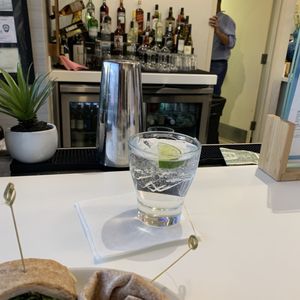 THE CLUB BWI - 149 Photos & 119 Reviews - Airport Lounges - 7160 ...