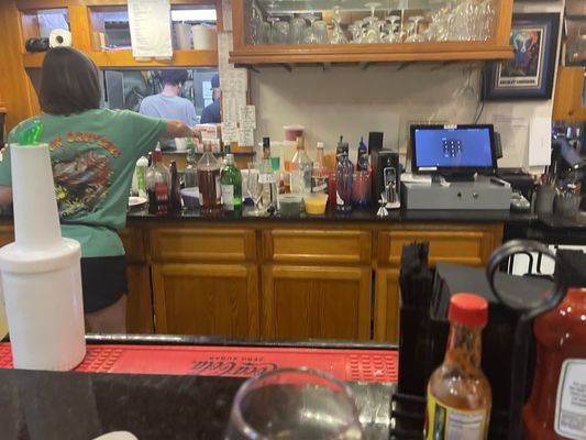 CAJUN CRITTERS - Updated December 2025 - 41 Photos & 30 Reviews - 6433 ...