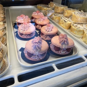 EUROPEAN DELIGHTS GOURMET BAKERY - 121 Photos & 116 Reviews - 221 E ...