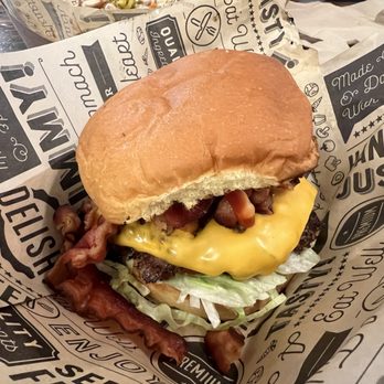 BURGER ROB’S - Updated April 2025 - 117 Photos & 143 Reviews - 311 S ...