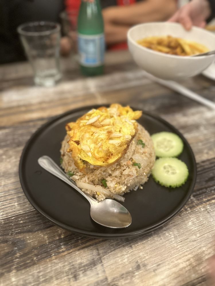 CHEF G ON 4TH THAI STREET FOOD - Updated May 2024 - 859 Photos & 372 ...