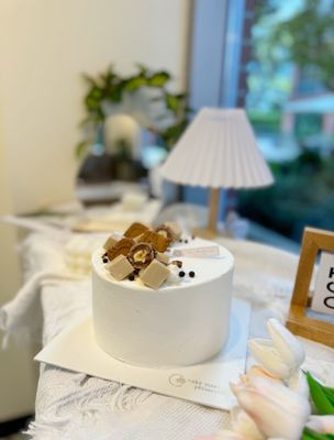 CAKE MEET ME PATISSERIE - Updated September 2025 - 189 Photos & 63 ...