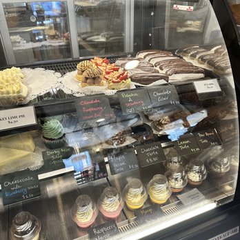 THE WARREN STORE - Updated October 2025 - 99 Photos & 103 Reviews - 284 ...