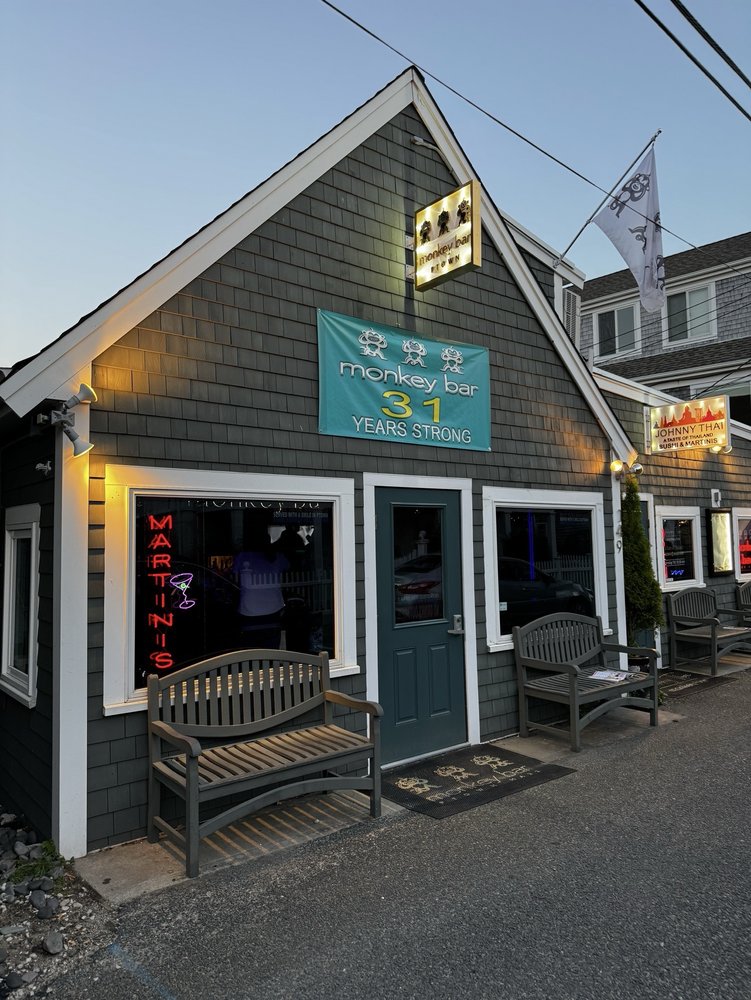 THE MONKEY BAR - Updated October 2025 - 74 Photos & 103 Reviews - 149 ...