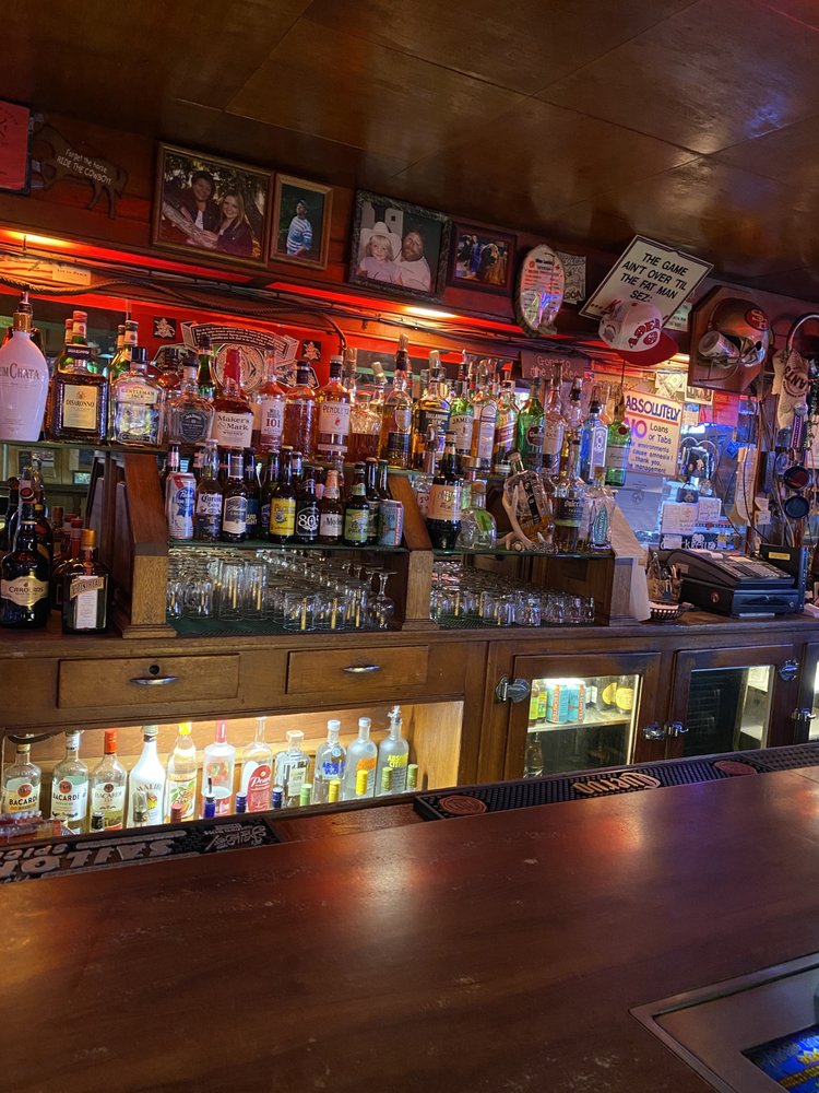 LUCKE’S SALOON - Updated November 2025 - 30 Photos & 24 Reviews - 1455 ...