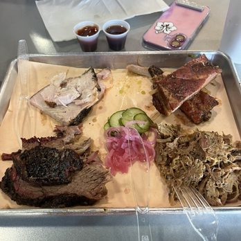 BRAZEN QUE - Updated October 2025 - 48 Photos & 21 Reviews - 5172 Bradford Hicks Dr, Livingston ...