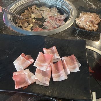 KING POT - Updated April 2024 - 69 Photos & 52 Reviews - 4176 28th St ...