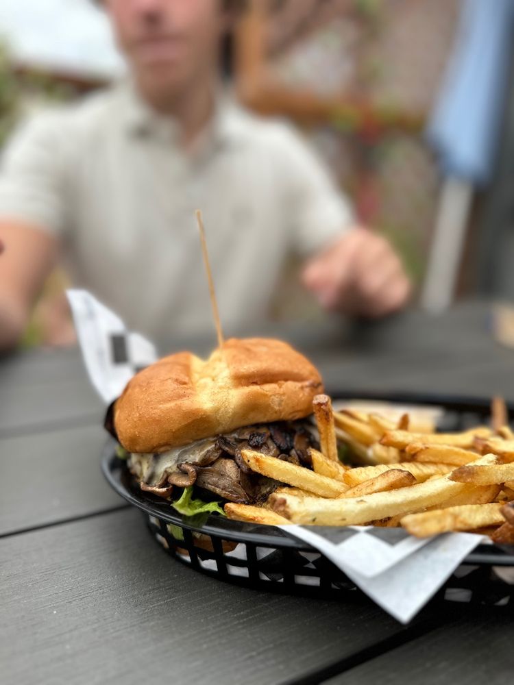 THE BURGER DOCK - Updated December 2025 - 77 Photos & 141 Reviews - 116 ...