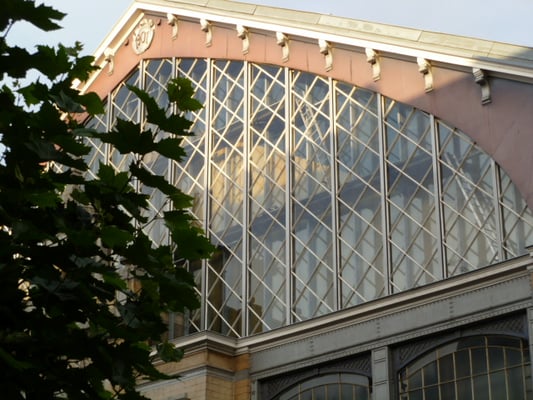 LES HALLES DE SCHAERBEEK - Rue Royale Sainte-Marie 22b, Schaerbeek ...
