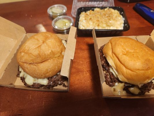 GET SMASHED - Updated August 2025 - 11 Photos - 3709 James St, Syracuse ...