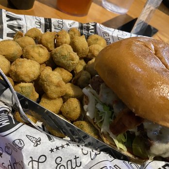 SHOTZEE’S BAR & GRILL - Updated December 2024 - 82 Photos & 78 Reviews ...