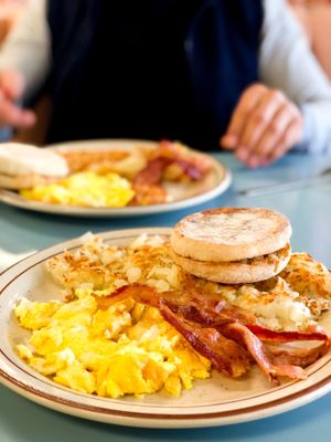 MISSION BURGERS - 74 Photos & 112 Reviews - 4606 Pine St, Riverside ...