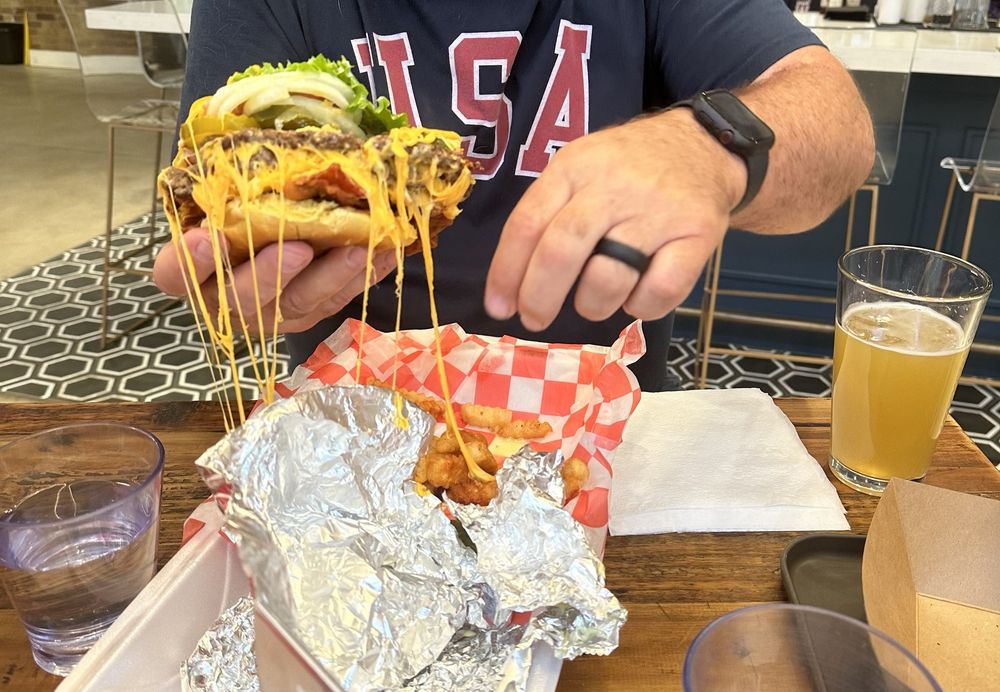 TWEEDYS - Updated October 2025 - 15 Reviews & 20 Photos - 2750 Park Ave ...