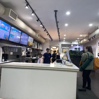 IMPERFECT FRESH EATS - Updated February 2025 - 15 Photos - 106 Danforth ...