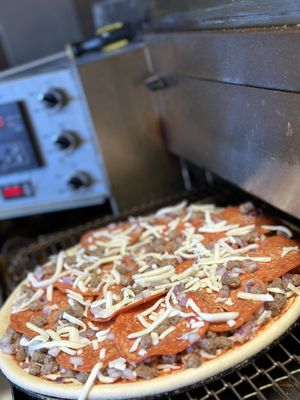 GRANITE MOUNTAIN PIZZA COMPANY - Updated June 2026 - 99 Photos & 130 ...