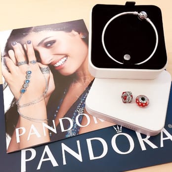 PANDORA Updated February 2025 39 Photos 30 Reviews 456 Oakbrook Ctr Oak Brook Illinois Jewelry Phone Number Yelp