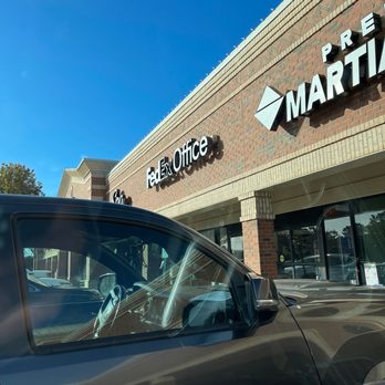 FEDEX OFFICE SHIP CENTER - Updated October 2025 - 1016 W Poplar Ave ...